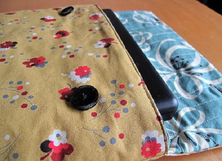 23 Cool DIY Laptop Case & Sleeve Ideas ⋆ Bright Stuffs