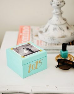 20 Personalized DIY Memory Box Ideas | Keepsake Box Plans ⋆ Bright Stuffs