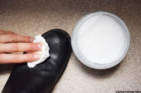 10 Homemade Shoe Polish Recipes for Natural Shine ⋆ Bright Stuffs