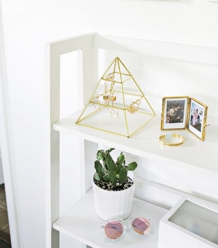 45 Great DIY Jewelry Display Ideas You Must Know About ⋆ Bright Stuffs