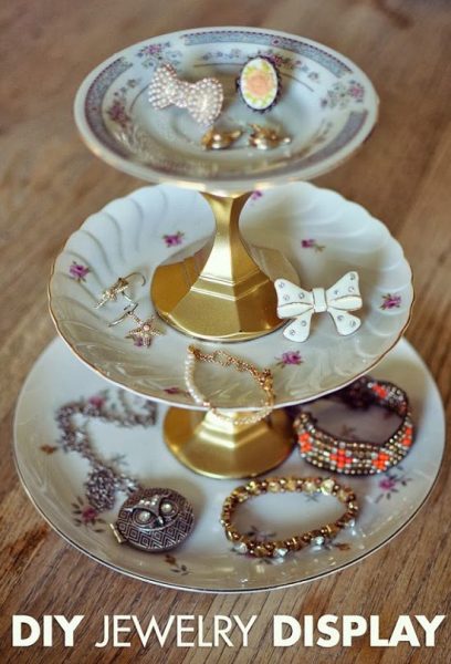 45 Great DIY Jewelry Display Ideas You Must Know About ⋆ Bright Stuffs