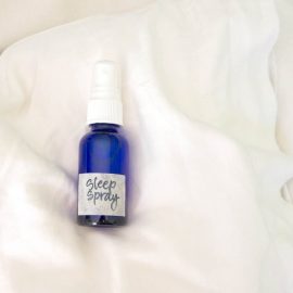 25 DIY Sleep Spray Recipe To Treat Insomnia ⋆ Bright Stuffs