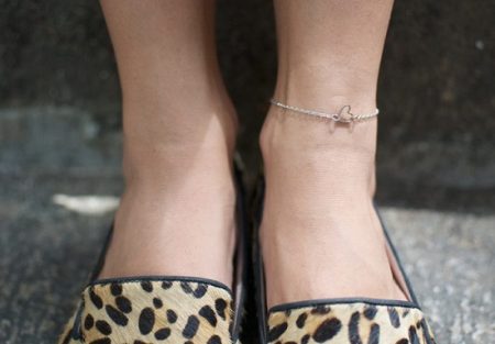 34 Pretty DIY Homemade Anklet Ideas Any Girl Can Do ⋆ Bright Stuffs