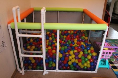20 DIY Ball Pit Ideas | DIY Ball Pit For Every Age ⋆ Bright Stuffs