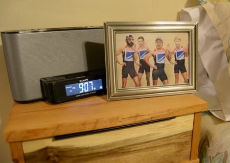 25 Modern DIY Floating Nightstand Ideas ⋆ Bright Stuffs