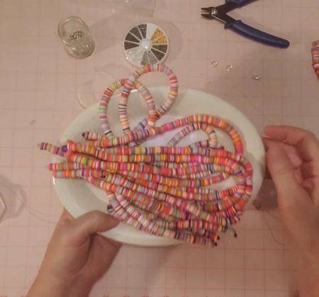 20 Cute DIY Heishi Bead Bracelet Ideas ⋆ Bright Stuffs