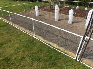 10 Best DIY Pipe Fence Ideas ⋆ Bright Stuffs