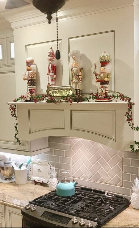 15 Nutcracker Display Ideas ⋆ Bright Stuffs