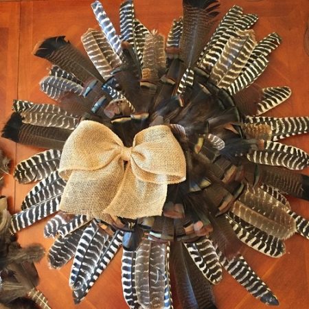 15 Awesome Turkey Feather Decoration Ideas ⋆ Bright Stuffs