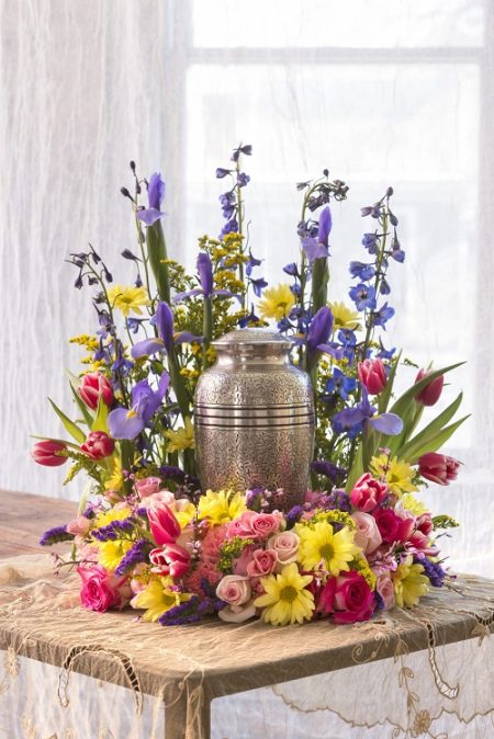 13 Best Urn Display Ideas For Home ⋆ Bright Stuffs