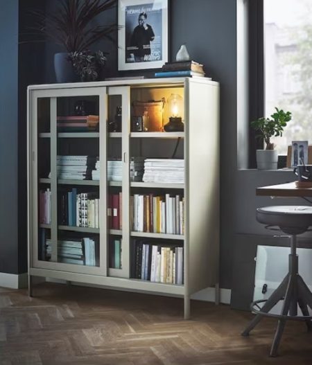 15 Awesome Book Display Ideas ⋆ Bright Stuffs