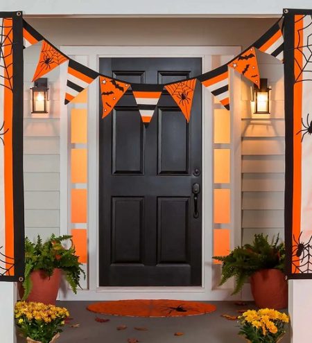 10 Awesome Pennant Display Ideas to Try ⋆ Bright Stuffs