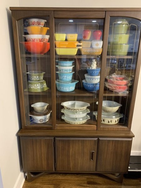 8 Easy Pyrex Display Ideas That You Can Try ⋆ Bright Stuffs