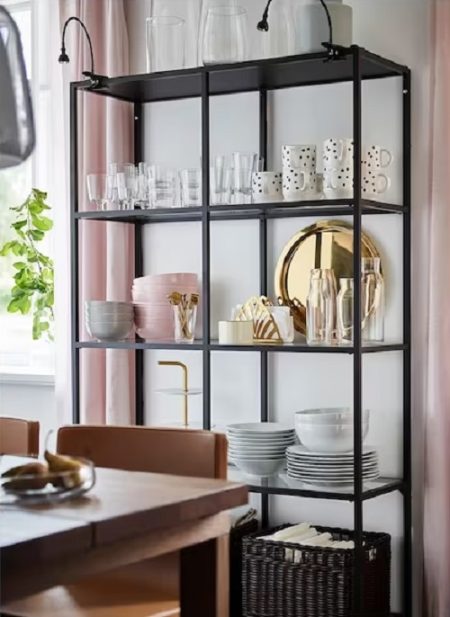 14 Amazing Glassware Display Ideas ⋆ Bright Stuffs