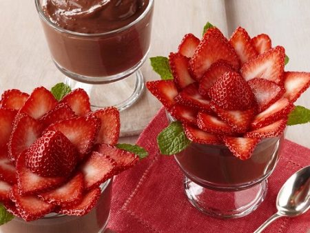 14 Best Strawberry Decorations Ideas ⋆ Bright Stuffs