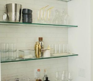 14 Amazing Glassware Display Ideas ⋆ Bright Stuffs