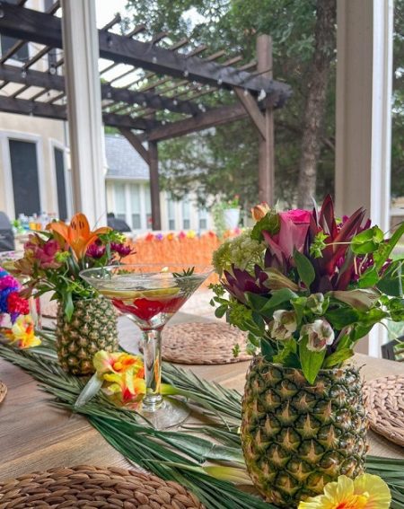 15 Eye-Catching Pineapple Decoration Ideas ⋆ Bright Stuffs
