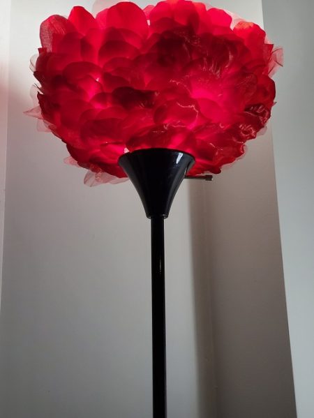 15 Impressive Rose Petal Decoration Ideas ⋆ Bright Stuffs
