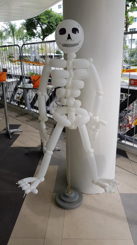 17 Amazing Halloween Balloon Decor Ideas ⋆ Bright Stuffs