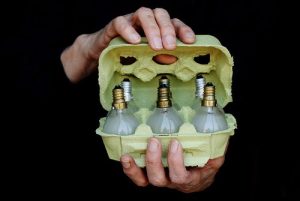 7 Clever Light Bulb Storage Ideas ⋆ Bright Stuffs