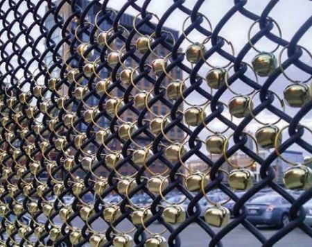 9 Best Black Chain Link Fence Ideas ⋆ Bright Stuffs