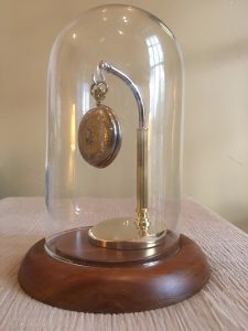 7 Creative Pocket Watch Display Ideas ⋆ Bright Stuffs