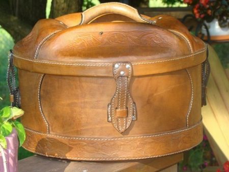 10 Cowboy Hat Storage Ideas ⋆ Bright Stuffs