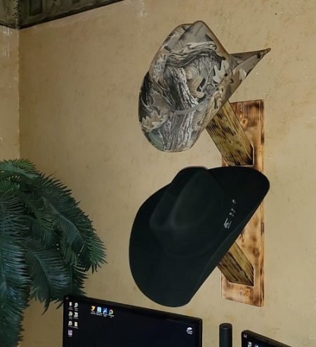 10 Cowboy Hat Storage Ideas ⋆ Bright Stuffs