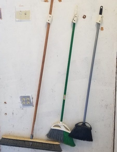 7 Clever DIY Broom Holder Ideas ⋆ Bright Stuffs