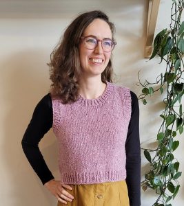 10 Free Knit Vest Patterns For Beginners ⋆ Bright Stuffs
