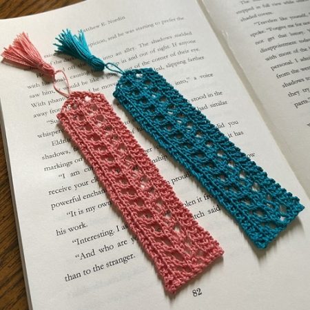 10 Free Bookmark Knitting Patterns ⋆ Bright Stuffs