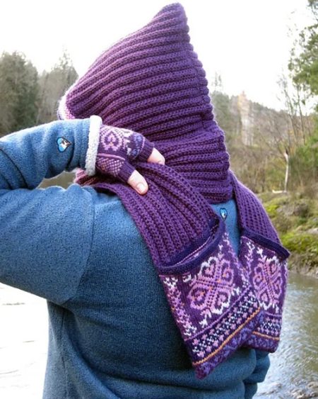 11 Knitted Hooded Scarf Free Patterns ⋆ Bright Stuffs