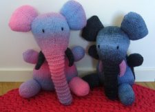 11 Knitted Elephant Free Patterns ⋆ Bright Stuffs