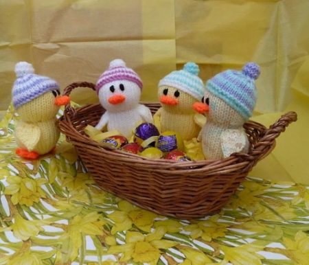 11 Knitted Mini Ducks Free Patterns ⋆ Bright Stuffs