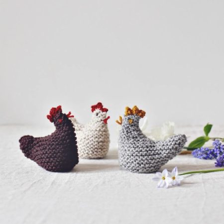 11 Knitted Hens Free Patterns ⋆ Bright Stuffs