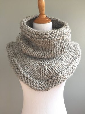 8 Knitted Bandana Free Patterns ⋆ Bright Stuffs