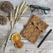 10 Knitted Book Cover Free Patterns ⋆ Bright Stuffs