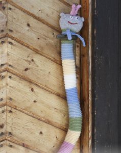 9 Knitted Caterpillar Free Patterns ⋆ Bright Stuffs