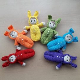 15 Knitted Pocket Buddies Free Patterns ⋆ Bright Stuffs