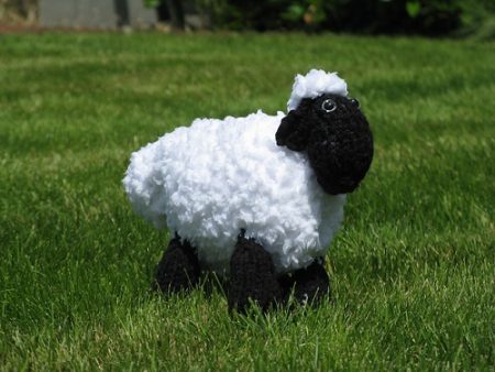 8 Knitted Sheep Free Patterns ⋆ Bright Stuffs