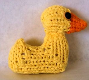 11 Knitted Mini Ducks Free Patterns ⋆ Bright Stuffs