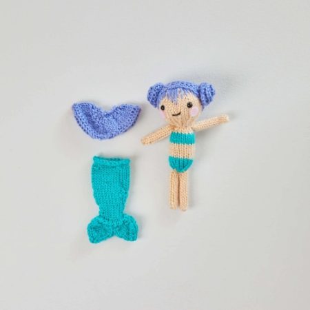17 Knitted Miniature Dolls Free Patterns and Ideas ⋆ Bright Stuffs