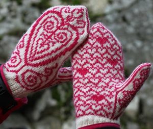 14 Knitted Mittens Free Patterns ⋆ Bright Stuffs