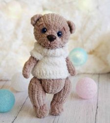 7 Knitted Mini Teddy bear free patterns ⋆ Bright Stuffs