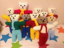 8 Knitted Trauma Teddy Free Patterns ⋆ Bright Stuffs