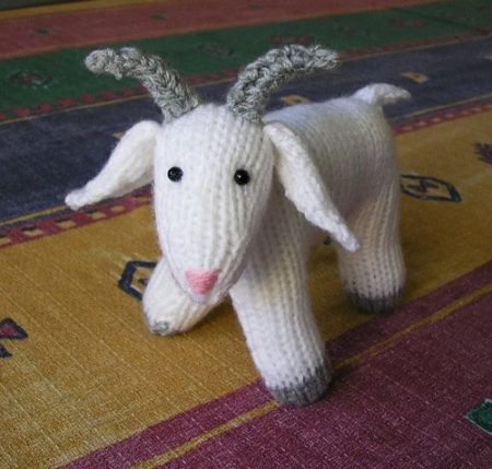 17 Knitted Farm Animal Free Patterns ⋆ Bright Stuffs