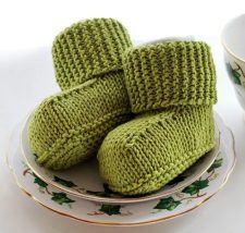 17 Knitted Baby Booties Free Patterns ⋆ Bright Stuffs