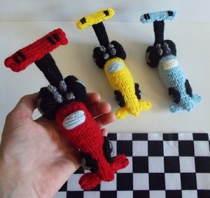 12 Knitted Vehicles Free Patterns ⋆ Bright Stuffs