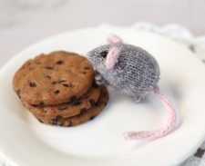 18 Knitted Mini Animals Free Patterns ⋆ Bright Stuffs