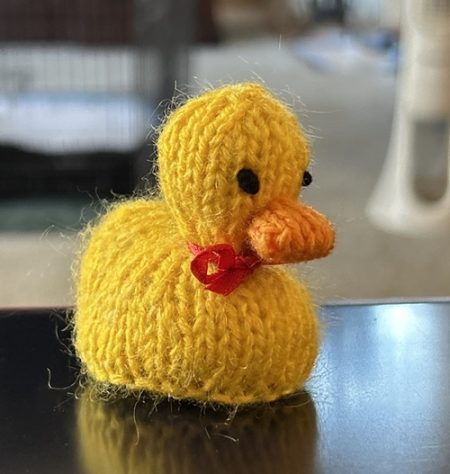 6 Knitted Mini Ducklings Free Patterns ⋆ Bright Stuffs